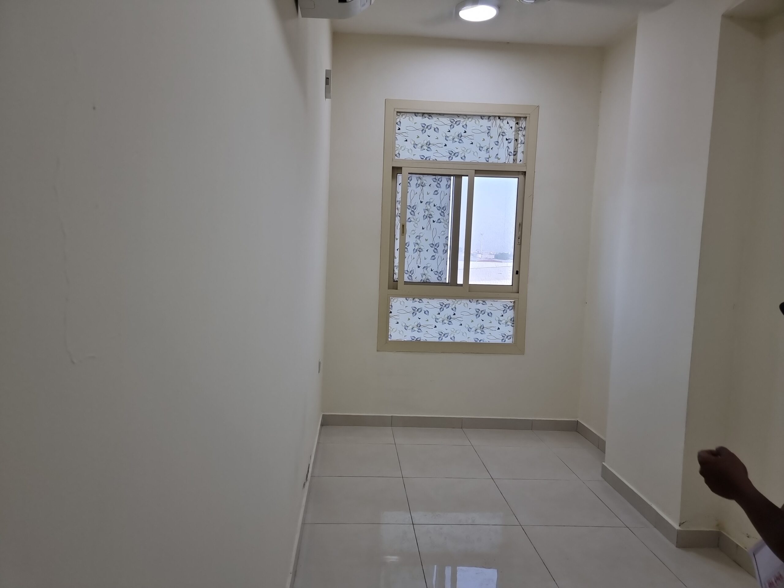 280 SQFT STUDIO WITH SPLIT A.C - Reemacks Realtors